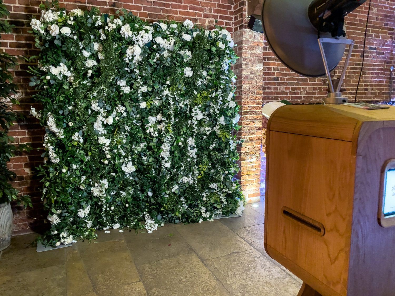 Photo Booth Hire & Packages | Birmingham UK | Planet Booths